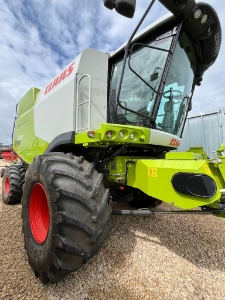 CLAAS Lexion 650 - Combine Harvesters - Agriculture - DanishAgro