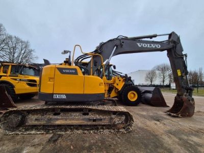 Volvo ECR 235 D - Crawler Excavators - Construction Equipment - Volvo ...