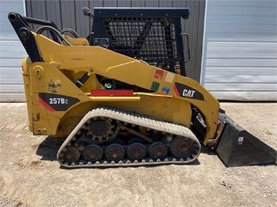 CAT 257B2