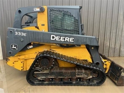 John Deere 333E