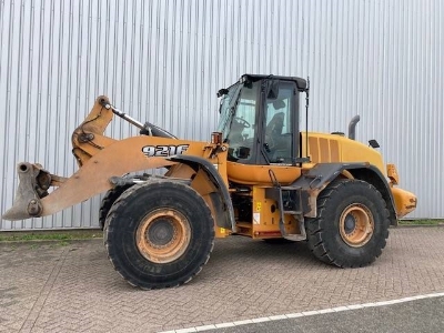 CASE 921F - Wielladers - Bouw - Gebruikte Machines - Troost ...