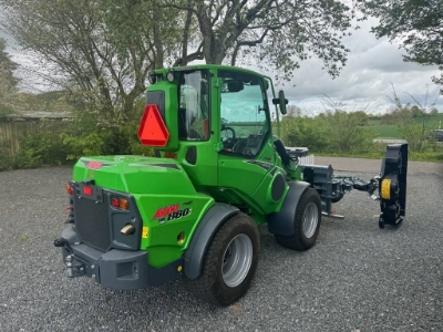 Avant 860 i - Minilæsser - knækstyret - Entreprenør - AVANT