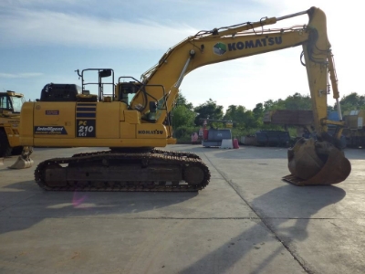 Komatsu PC 210 LCi-11 - Crawler Excavators - Construction Equipment ...
