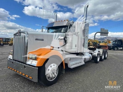 Kenworth W900