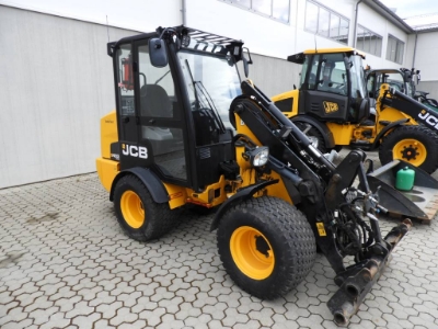 JCB 403 Plus 30km/h lastmaskin med redskap - Hjullastare - Entreprenad ...