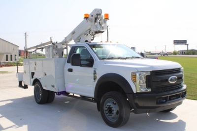 Ford F450 4x2-GAS Altec AT200A