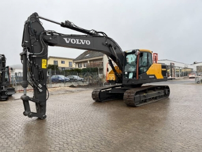 Volvo EC220EL mit 2D Dig assist - Crawler excavators - Construction ...