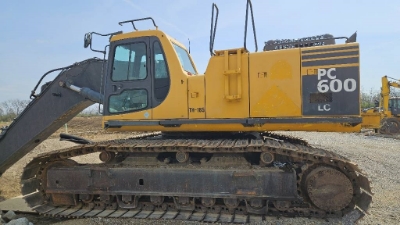 Komatsu PC600 LC-6