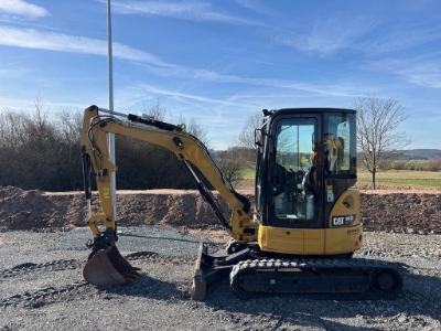 CAT 303.5ECR - Kettenbagger / Minibagger - Produkte - Wacker Neuson