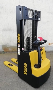 Yale MS12 - Pedestrian stacker - Material Handling - Yale