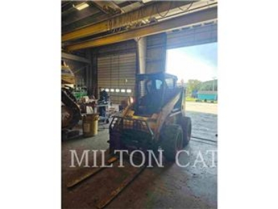 CAT 236B - Carregadoras de direcção deslizante - Equipamentos ...