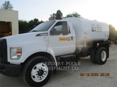 Ford F650 - Tankbilar - Transportfordon - CATERPILLAR WORLDWIDE