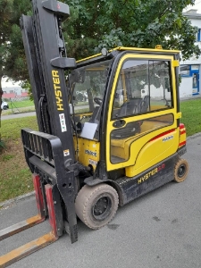 Hyster J3.0XN - Electric counterbalance Forklifts - Material Handling ...