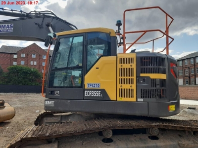 Volvo ECR355EL - Crawler excavators - Construction - Thomas Plant Hire