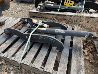 [Other] JRB/STANLEY INFRASTRUCTURE PC55 QUCK HITCH THUMB