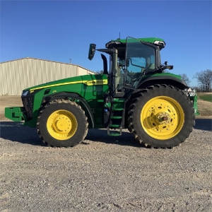 John Deere 8R 230