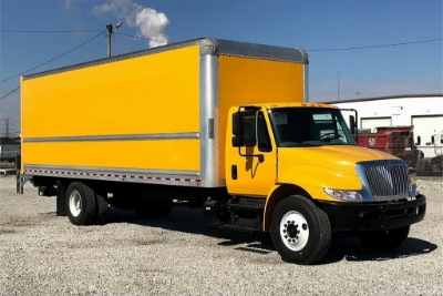 International 4300 SBA 4X2