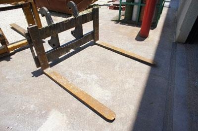 CAT 930G/420E IT Pallet Forks, 48