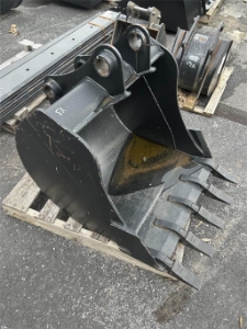 JCB 24 INCH BUCKET