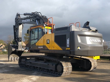 Crawler excavators - Construction equipment - Aertssen Trading