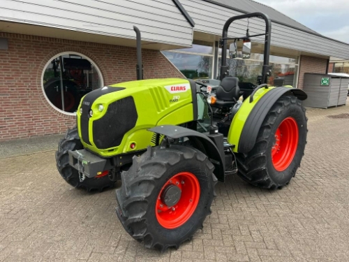 Tractors - Farm equipment & agricultural machinery - Kamps de Wild