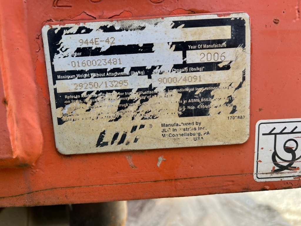 Lull 944E-42