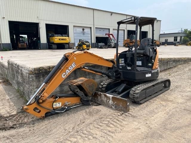 Case CX 33C