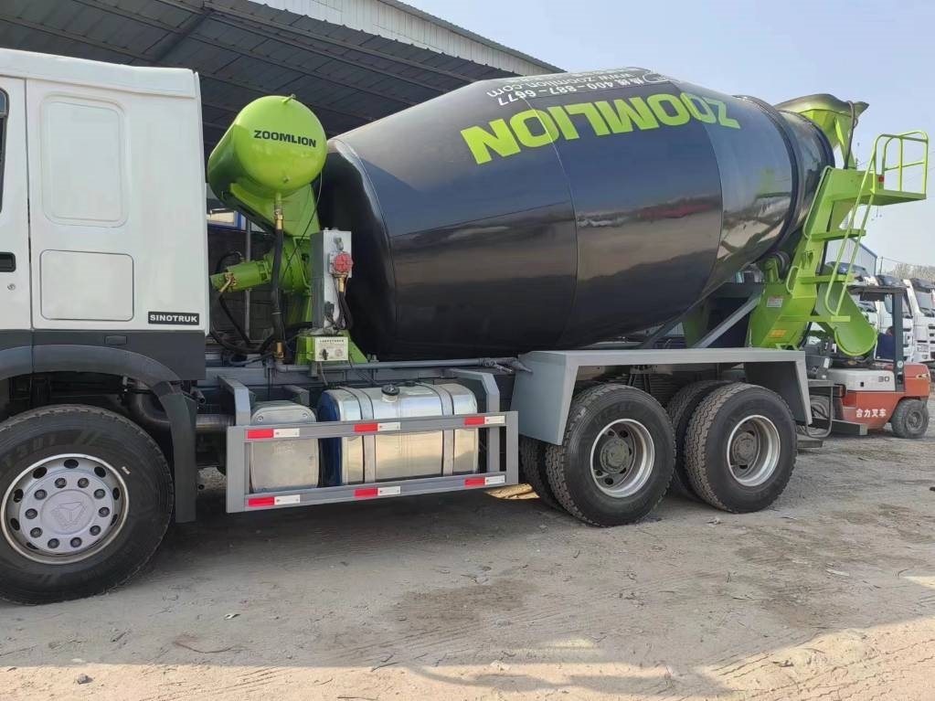 2023 HOWO 380 (1214064) | P&E