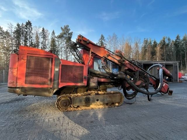Sandvik DP 1500 - Surface drill rigs - Construction Equipment - Sandvik ...