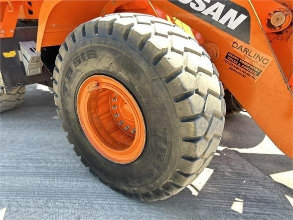 Doosan DL300
