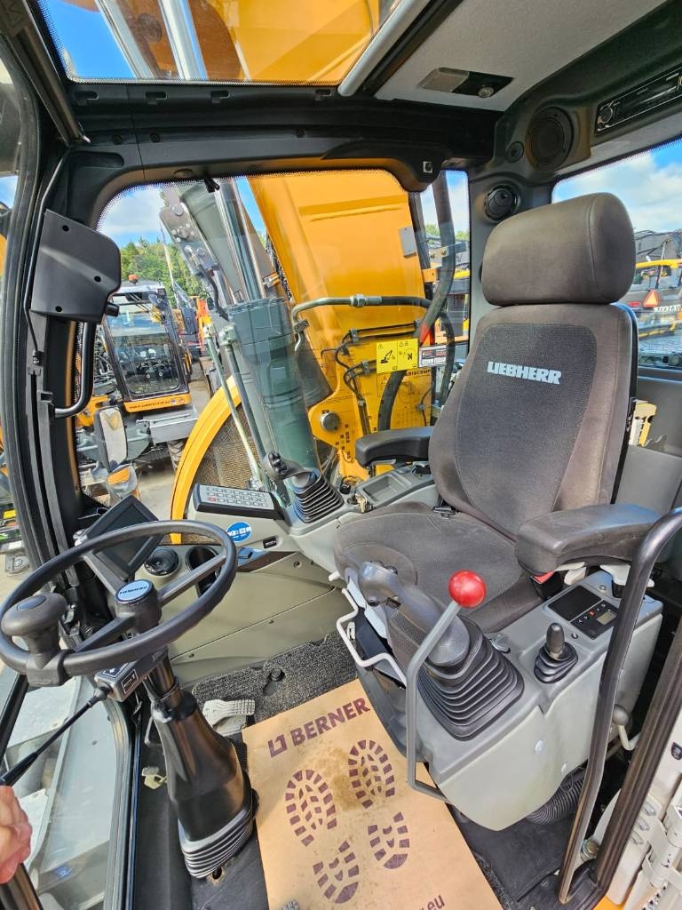 Buy Used Liebherr A918 Compact Wheel Excavator for sale in Stockholm ...
