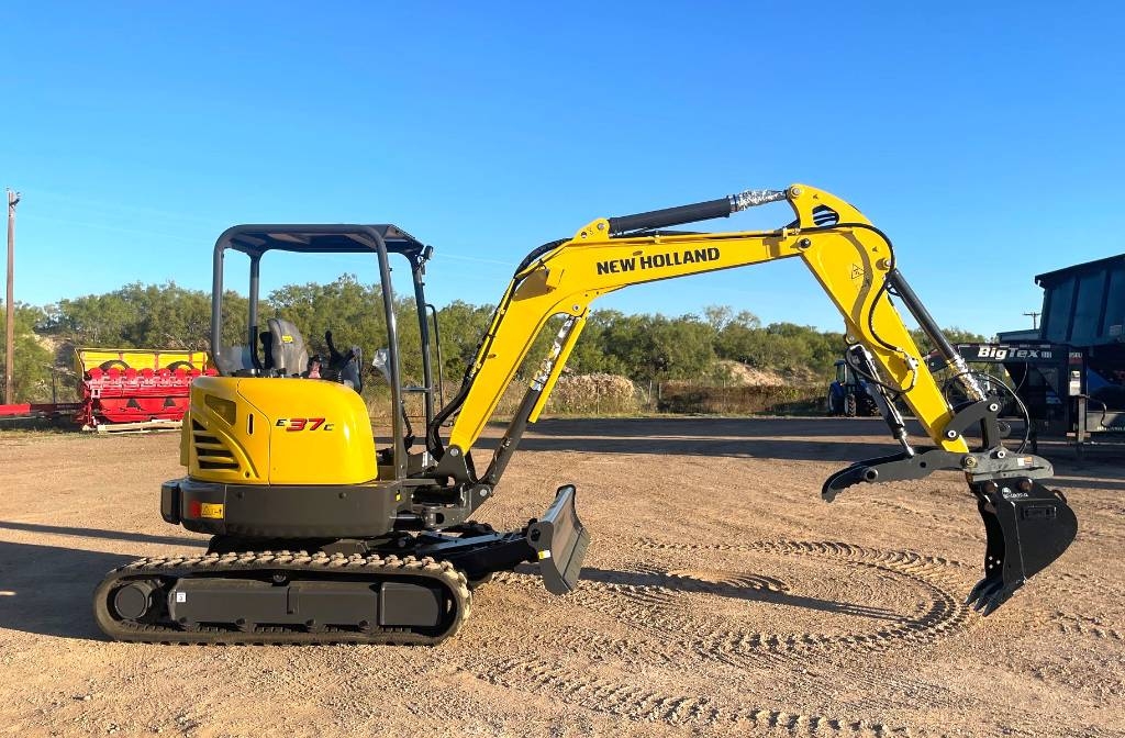 New Holland E37C