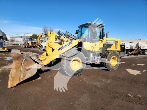 Komatsu WA320-7
