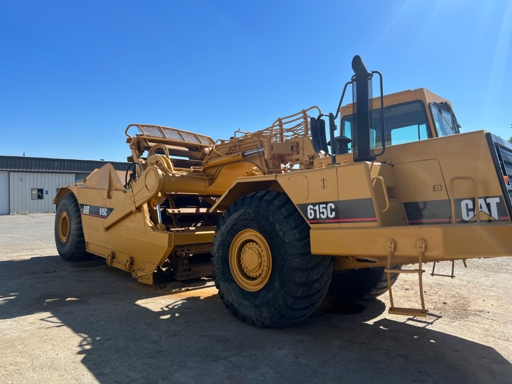 CAT 615CII Motor Scraper