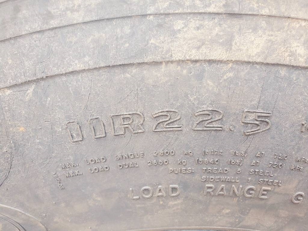 International 4300 SBA