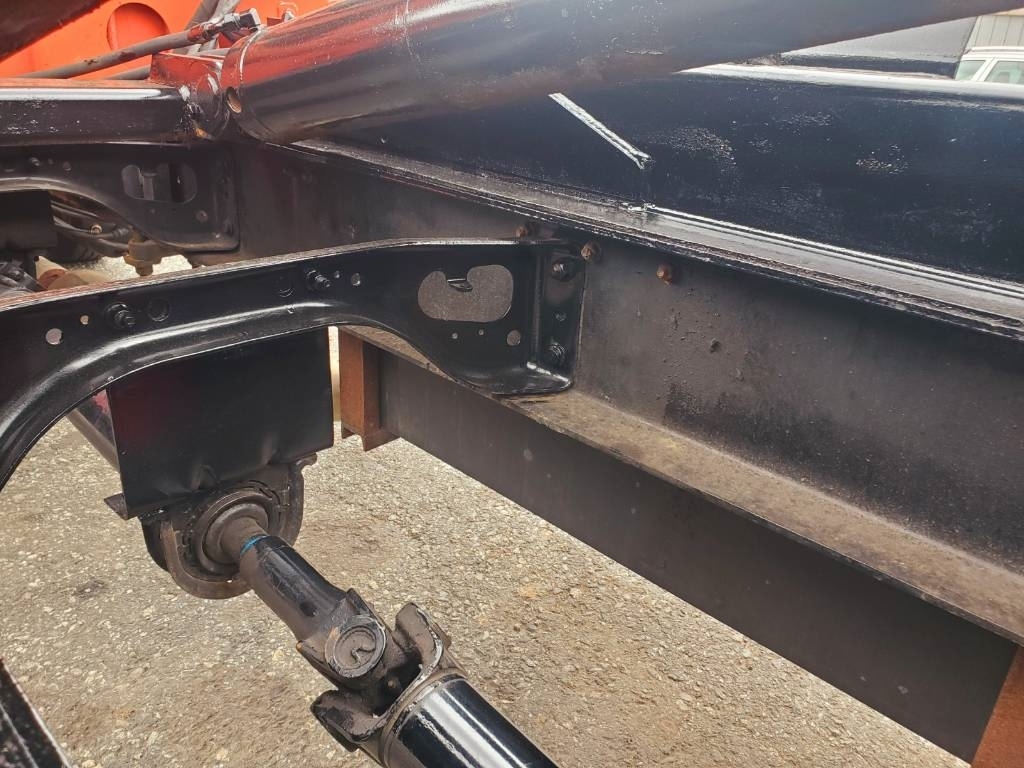 International 4300 SBA