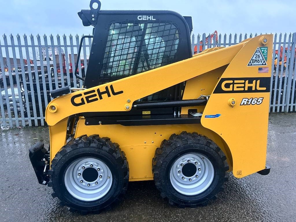 Gehl R 165 - Skid steer loaders - Construction - Used Equipment ...