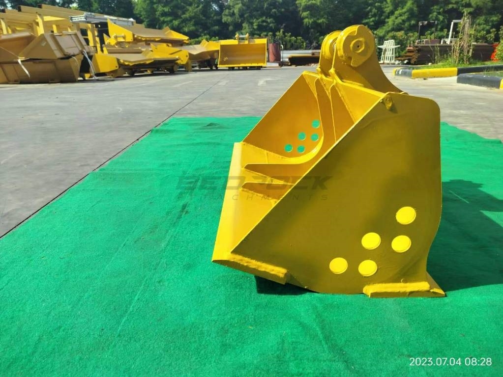 Caterpillar 40” CLEANING BUCKET CAT 303 303.5