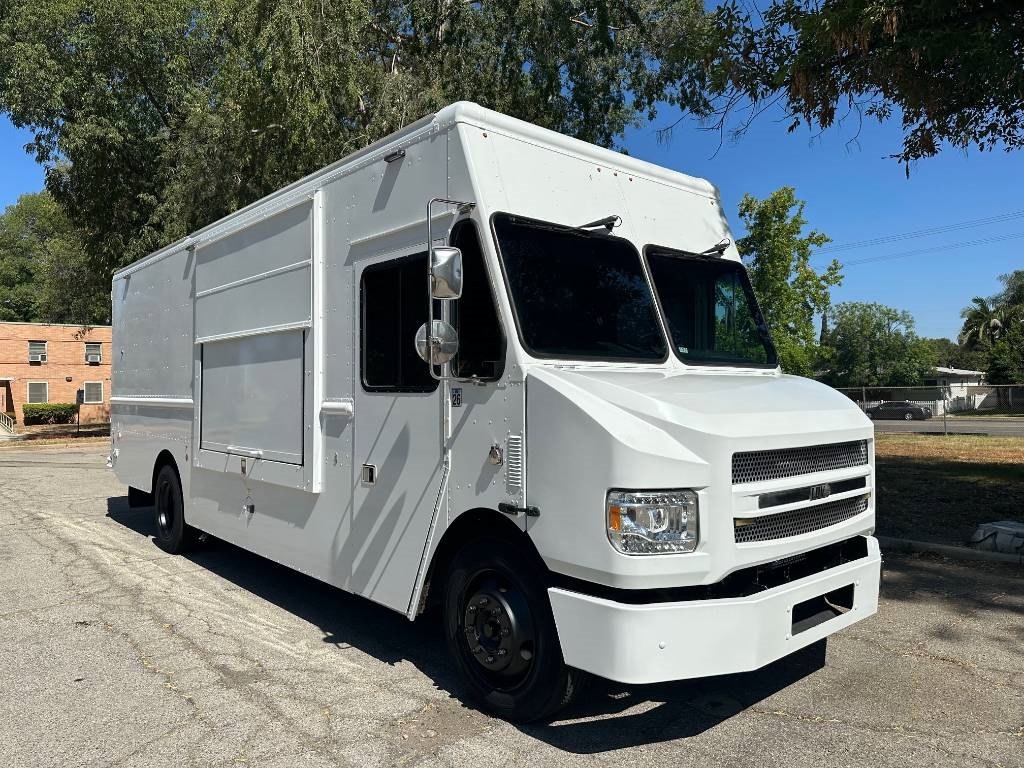 Freightliner M-LINE