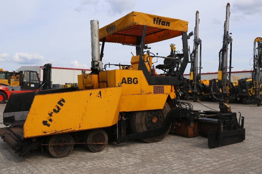 ABG Titan 455 - Asphalt pavers - Construction - BSS heavy machinery GmbH