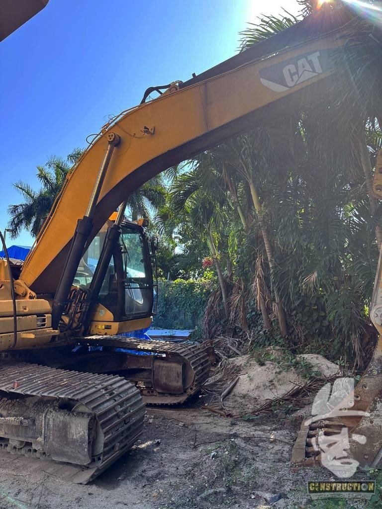CAT 320 D L