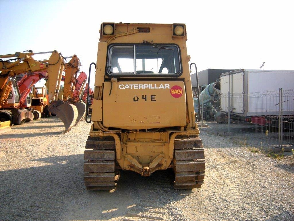 Caterpillar D4E - Dozers, Price: £14,149, Year of manufacture: 1980 ...