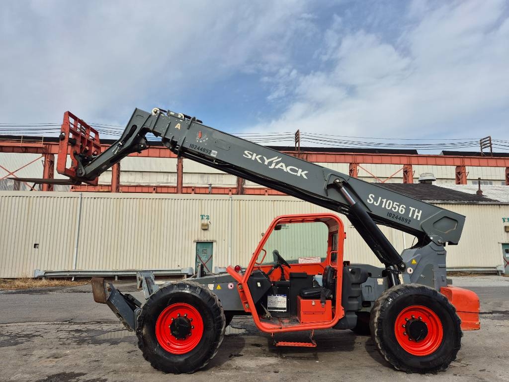 SkyJack SJ 1056 TH