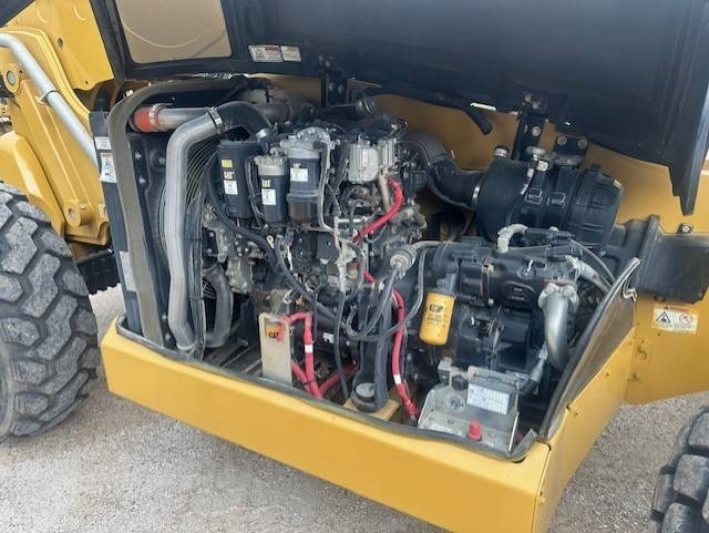 CAT TL1055D - Telescopic Handlers - Construction Equipment - Tierra ...