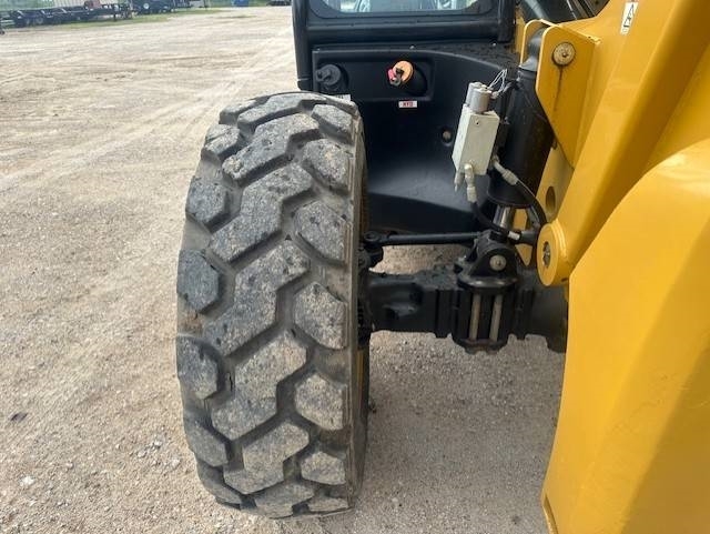 CAT TL1055D - Telescopic Handlers - Construction Equipment - Tierra ...