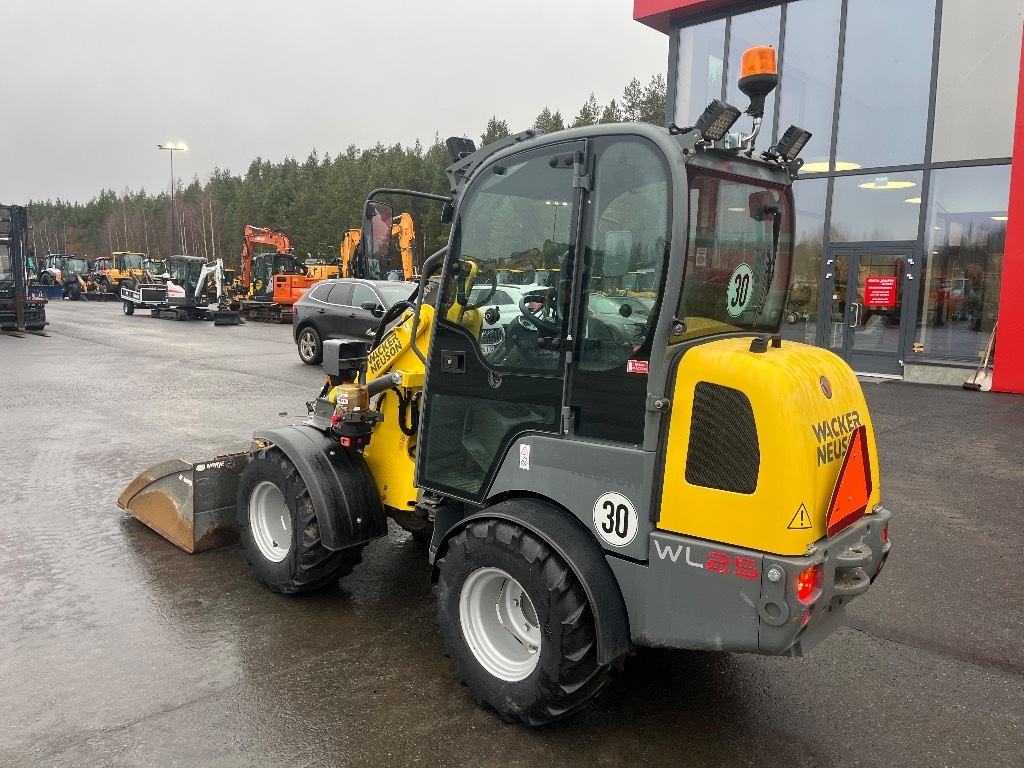 Wacker Neuson WL 25 / Kauha, Trukkipiikit, Rasvari, 30km/h - Wheel ...
