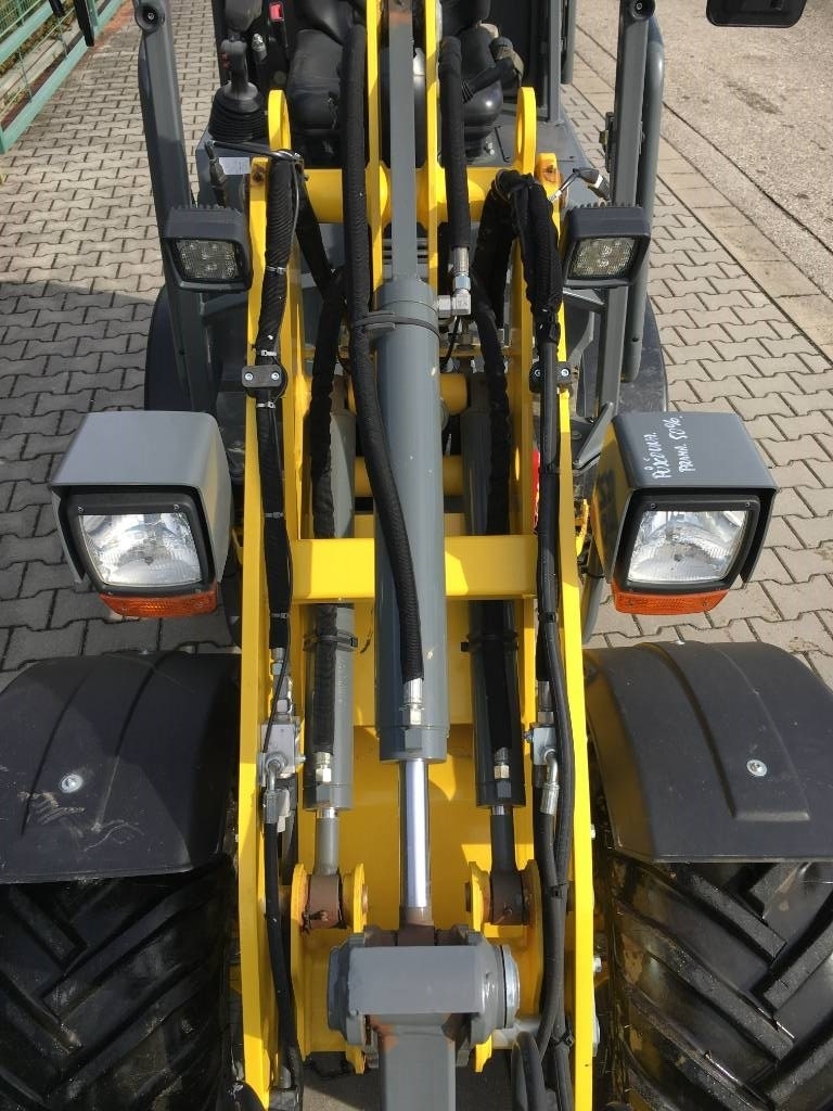 Wacker Neuson WL20e - Wheel Loaders - Products - Wacker Neuson