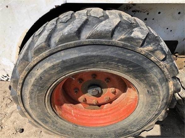 Bobcat 753