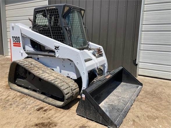 Bobcat T200