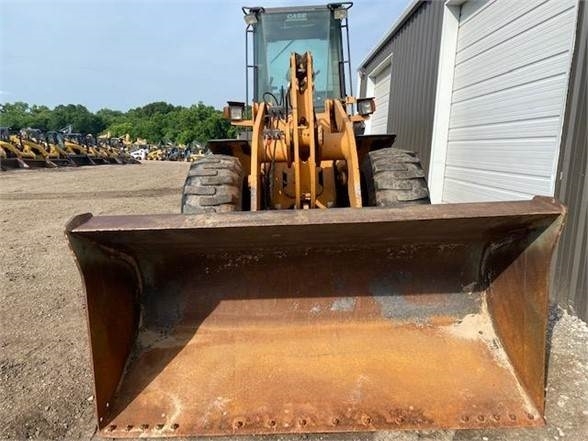 Case 621D